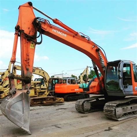 Explore The Hitachi Zx225usr Excavator Compact And Efficient