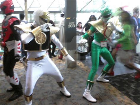 White Ranger Vs Green Ranger By Otakudude83 On Deviantart