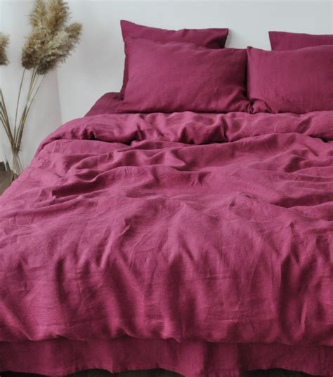 Raspberry Duvet Cover Room Inspiration Bedroom Bedroom Interior Bedroom Inspirations