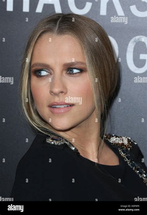 Screening Of Summit Entertainments Hacksaw Ridge Featuring Teresa