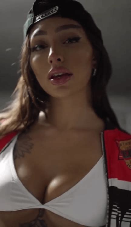 Wanna Ride With Me R Cleavagesfw