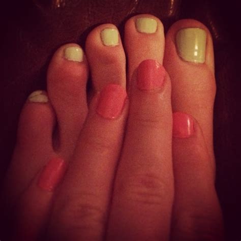 Kelsey Darraghs Feet