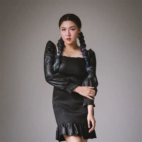 Potret Lawas Vicky Shu Masih Berseragam Sma Bikin Ramai Netizen