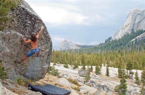 Tuolumne Meadows Yosemite Ron Kauk Bouldering The Cross At The Knobs Tuolumne Meadows