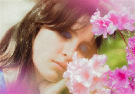 Éolîne Nous Dévoile Ses Influences Musicales La Face B