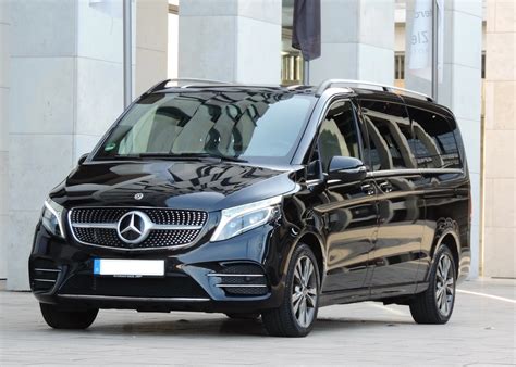 First Class Sedan Rental Ultimate Comfort And Privacy Blacklimousines Gmbh
