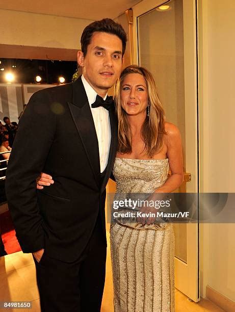225 Jennifer Aniston John Mayer Photos And High Res Pictures Getty Images