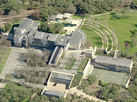 Celebrity Homes On A Hunt To Find The Biggest House In Texas Is 1