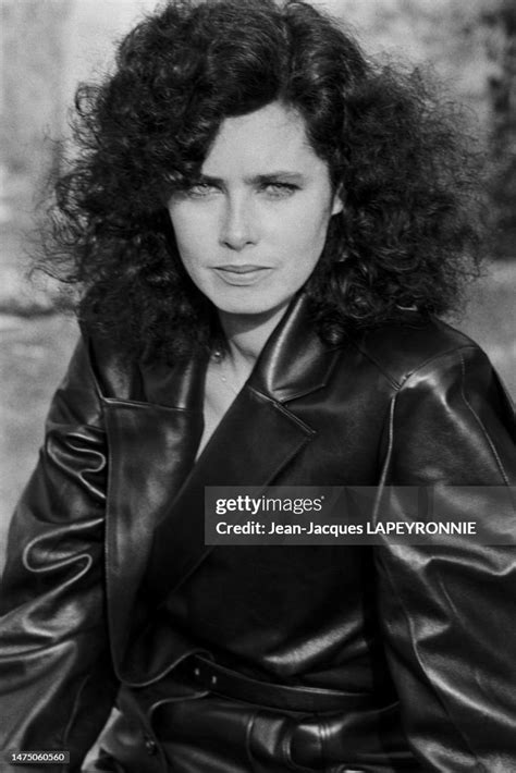 Lactrice Américaine Dayle Haddon Lors Du Tournage Du Film La Crime