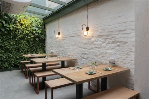 Galeria De Arte é Transformada Em Restaurante Com Design Biofílico
