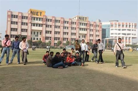 Noida Institute Of Engineering And Technology [niet] Greater Noida