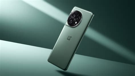 Oneplus May Launch In December New Specs Leak Shows Snapdragon Gen Chip Details