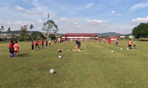 Pm Diminta Selamatkan Padang Bola Terakhir Dengkil