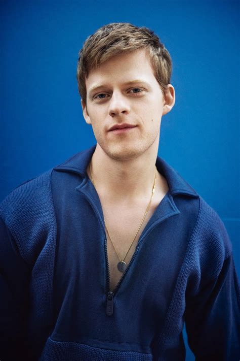 Lucas Hedges Thatsacharacterofmyuniverseb16 Wiki Fandom
