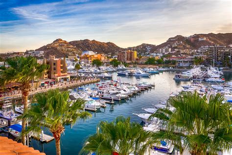 Explore The Wonders Of Los Cabos With Localiza Rent A Car