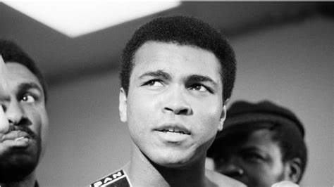 Kisah Muhammad Ali Memeluk Agama Islam Rela Kehilangan Gelarnya Demi Jadi Muslim Sejati