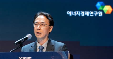 김현제 에너지경제연구원장 재생e 확대 원전 활용 필요”