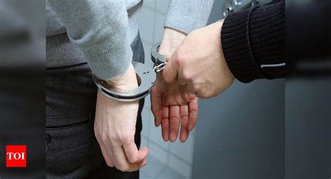 Navi Mumbai Cops Nab Six For Vehicle Thefts Navi Mumbai News Times