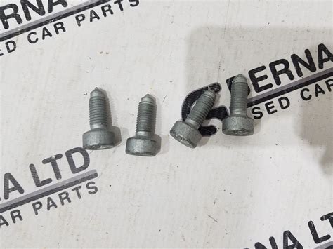 4x Genuine Bmw 1 2 3 4 Series F20 F30 F32 Door Hinge Torx Star Bolt 07147266068 Ebay
