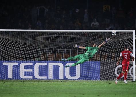 عکس الکسی گندوز در تمرین الجزایر کنار ستاره سابق سیتی خبرورزشی