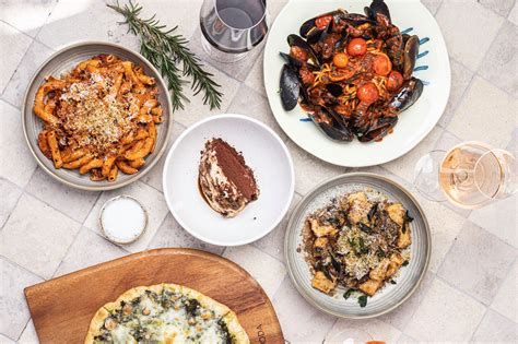 Simon Food Favourites Pork Belly With 3 Vege Sides 1190 Regular Size — Crackling So Good