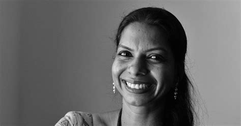 முதல்ல ஃப்ரீ ஷோ நல்லா இருக்குன்னு சொன்னா ரிலீஸ் புதிய கான்செப்டில் குட்டி ரேவதி இயக்கும்