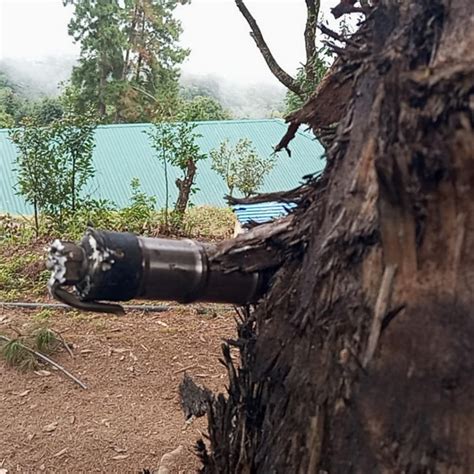 လက်နက်များနှင့် ခဲယမ်းများကို အပ်နှံရန် ပြည်သူများကို Cdf မင်းတပ