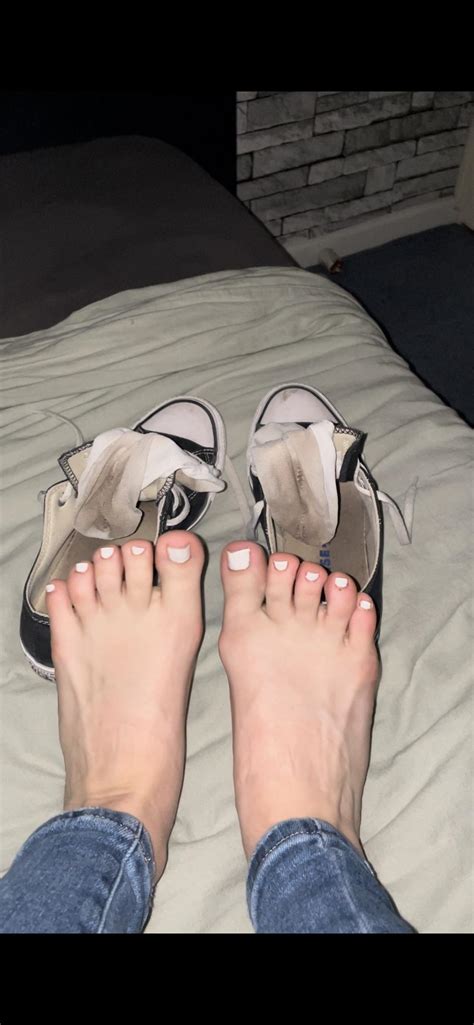 My Feet Are Soaked And Filthy From My Converse And Stinky Nylon Socks 🤢 R Sweatyfeets