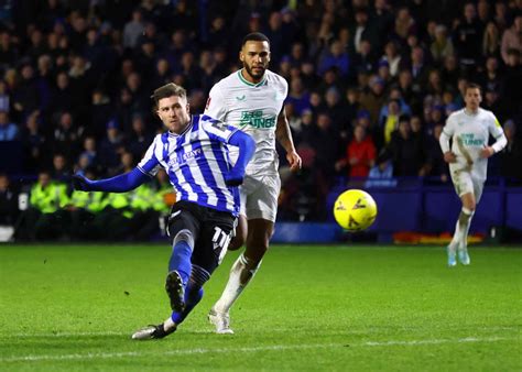 Wrexham Agree Terms With Josh Windass