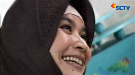 Ulfa Dwiyanti Menikah Siri Showbiz