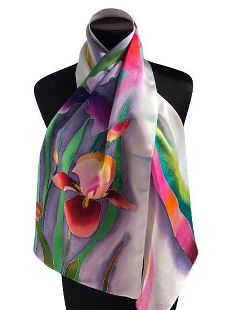 Foulard En Satin De Soie Iris Batik Soie Peinte à La Main Cadeau Femmes Etsy Canada
