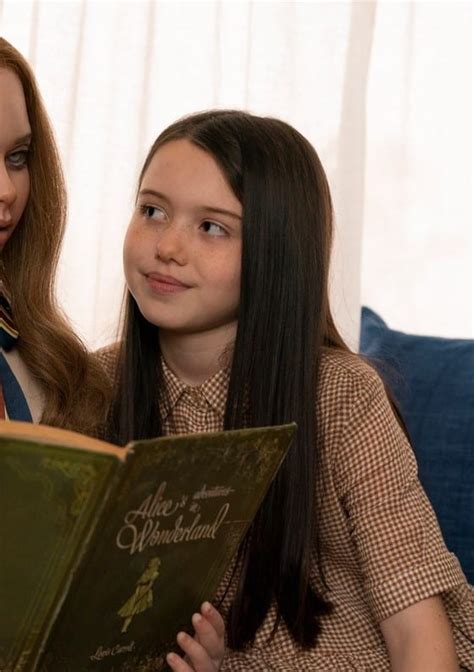 Violet Mcgraw Qui Est La Gamine De M3gan Cinédweller