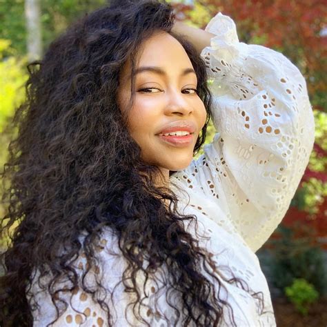 Chima Simones Instagram Twitter And Facebook On Idcrawl