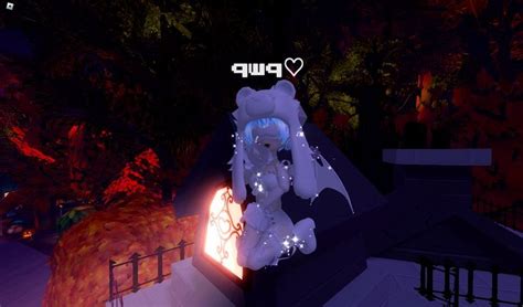 Roblox Royale High White Breakcore Outfit