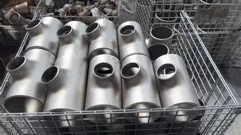 Stainless Steel 304 316 Pipe Fitting Tee Butt Weld Dn25 Dn200 Tee