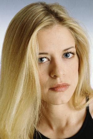 Jill Schoelen Filmaffinity