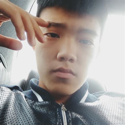 Aidromehpdqiosbtid7tox4ntqq9elgld2ixkxu8dcqesws900 C K C0x00ffffff No Rj