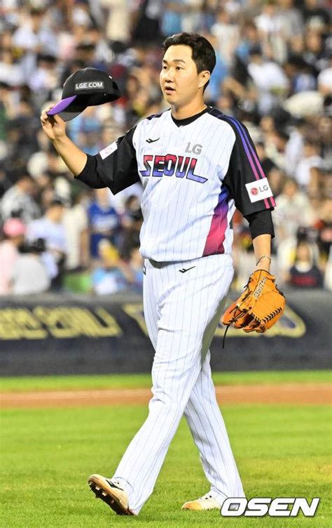 유영찬승리 지켜냈다 사진