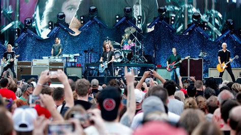 Foo Fighters Cincinnati Review Show At Cincinnati Icon Music Center