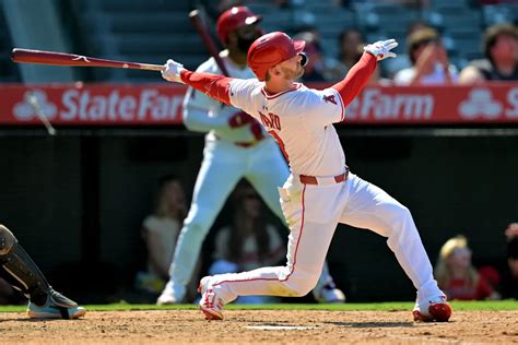 Taylor Ward Hits 3 Run Homer In 9th To Lift The Angels Past The White