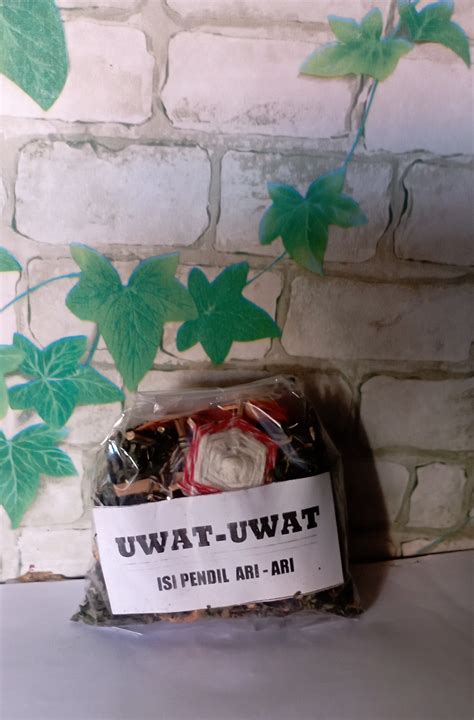 Uwat Uwat Bumbu Ari Ari Isian Pendil Ari Ari Rempah Rempah Untuk