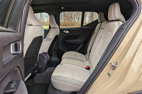 2025 Volvo Ex40 Review And Test Drive Capital One Auto Navigator