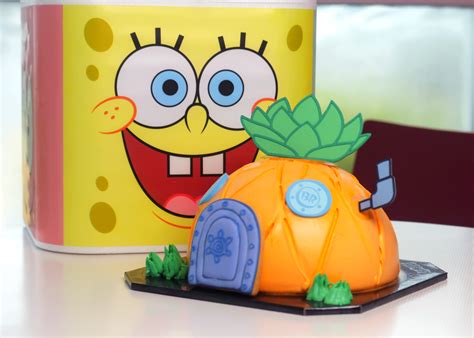 Spongebob Pineapple House Cake