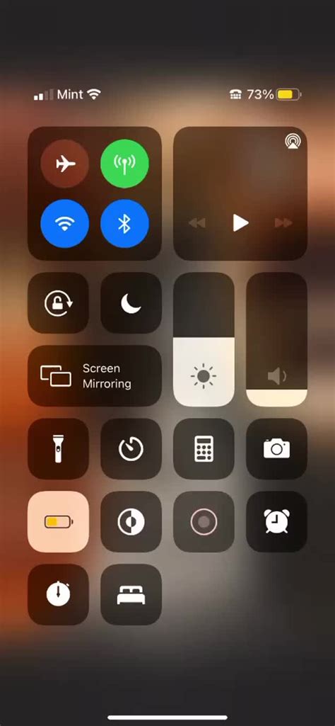 A Lil Les Action With Cheeks Out Scrolller