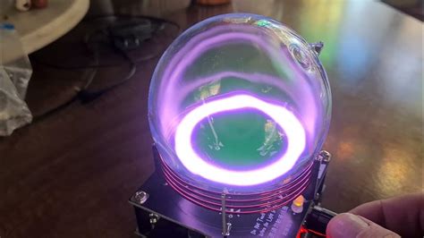 Plasma Toroid Generator With Xenon Globe Youtube