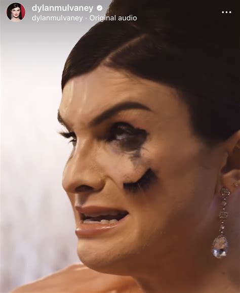 Oli London On Twitter This Is What Mocking Women Looks Like Dylan Mulvaney Is A Parody And