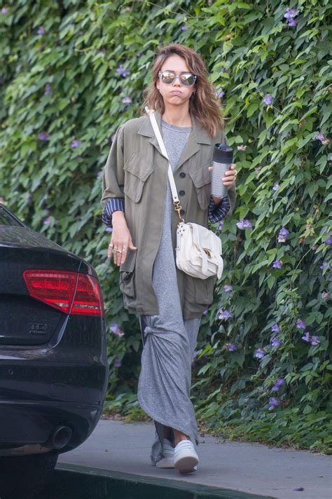 Jessica Alba Street Style Out In Los Angeles October 2015 • Celebmafia