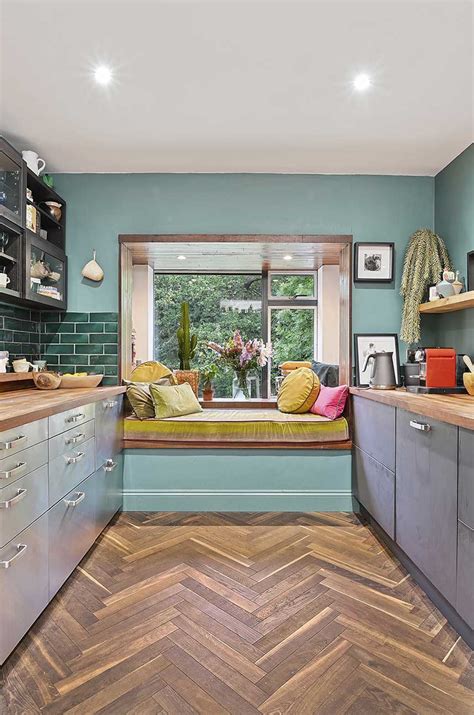 Veryan Herringbone Spacers Showrooms