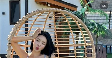 하얗고 뽀얀 겨드랑이