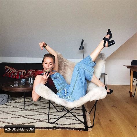 Theresa Frostad EggesbØ Feet Aznudefeet